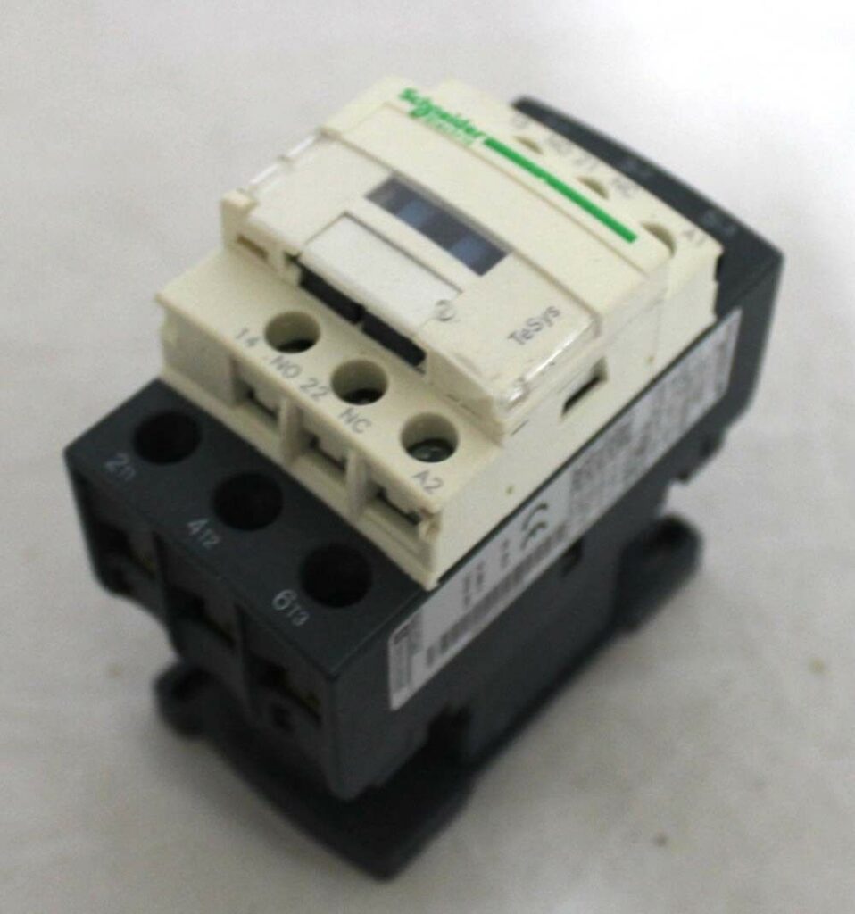 Schneider Electric LC1D25 CONTACTOR 02510M700 Made in France – Electro ...